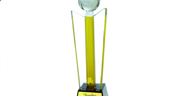 Crystal Trophy Manufacturers In Delhi - Benson Trophies